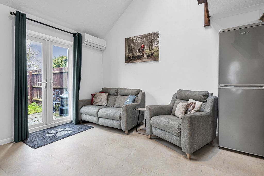 Chelsworth Road, Felixstowe IP11, 1 bed semi-detached house for sale, £ ...