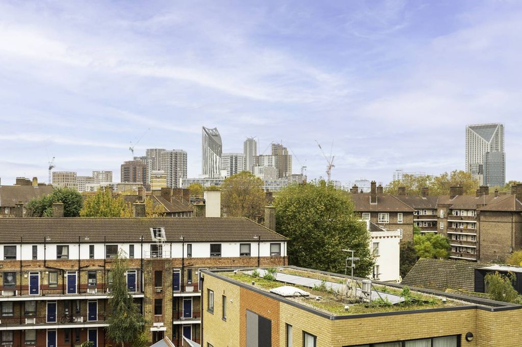 Long Lane, London Bridge, London SE1, 2 bed flat for sale, £590,000 ...