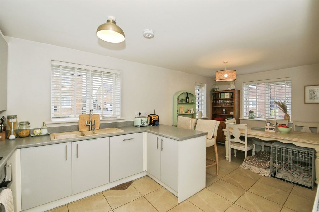 Wetland Way, Whittlesey, Peterborough PE7, 3 bed detached house for ...