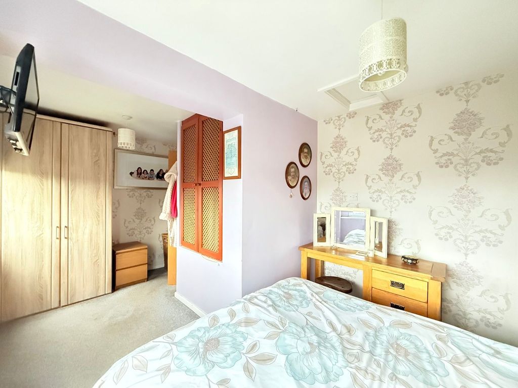 Bank Hall Grove, Shepley, Huddersfield, West Yorkshire HD8, 4 bed semi ...