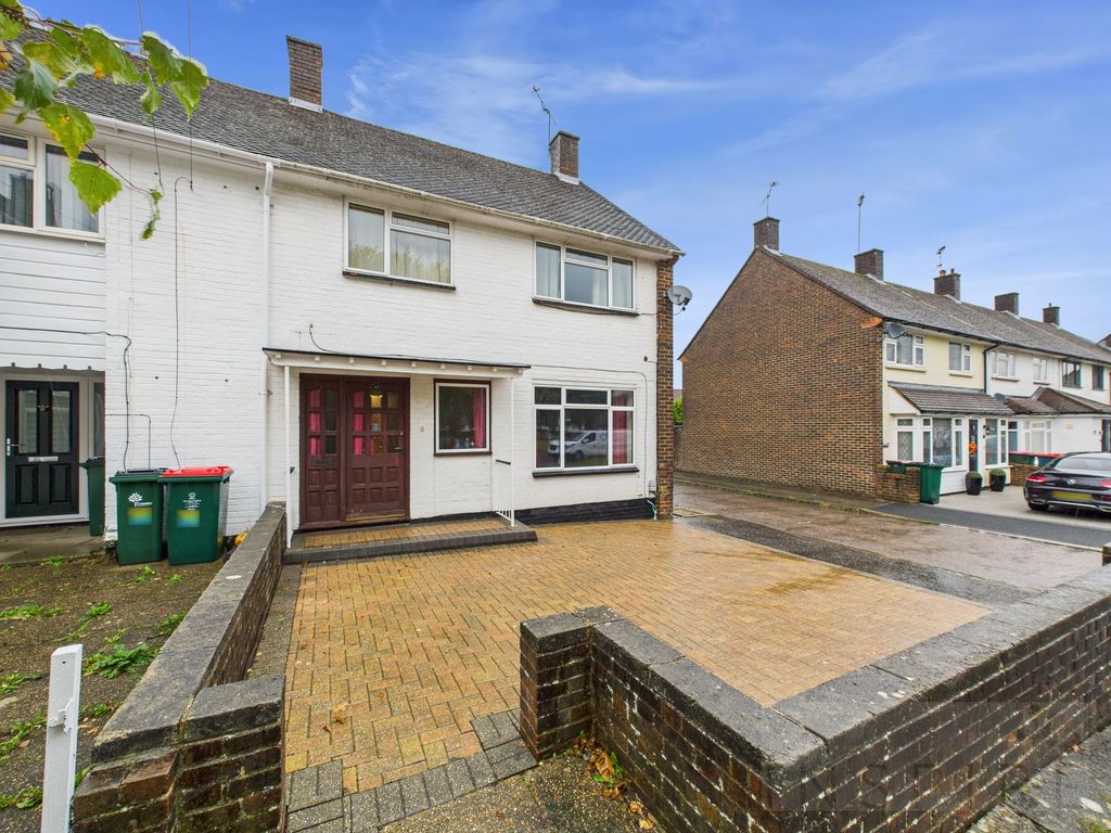 Durham Close, Crawley RH10, 3 bed end terrace house for sale, £350,000 ...