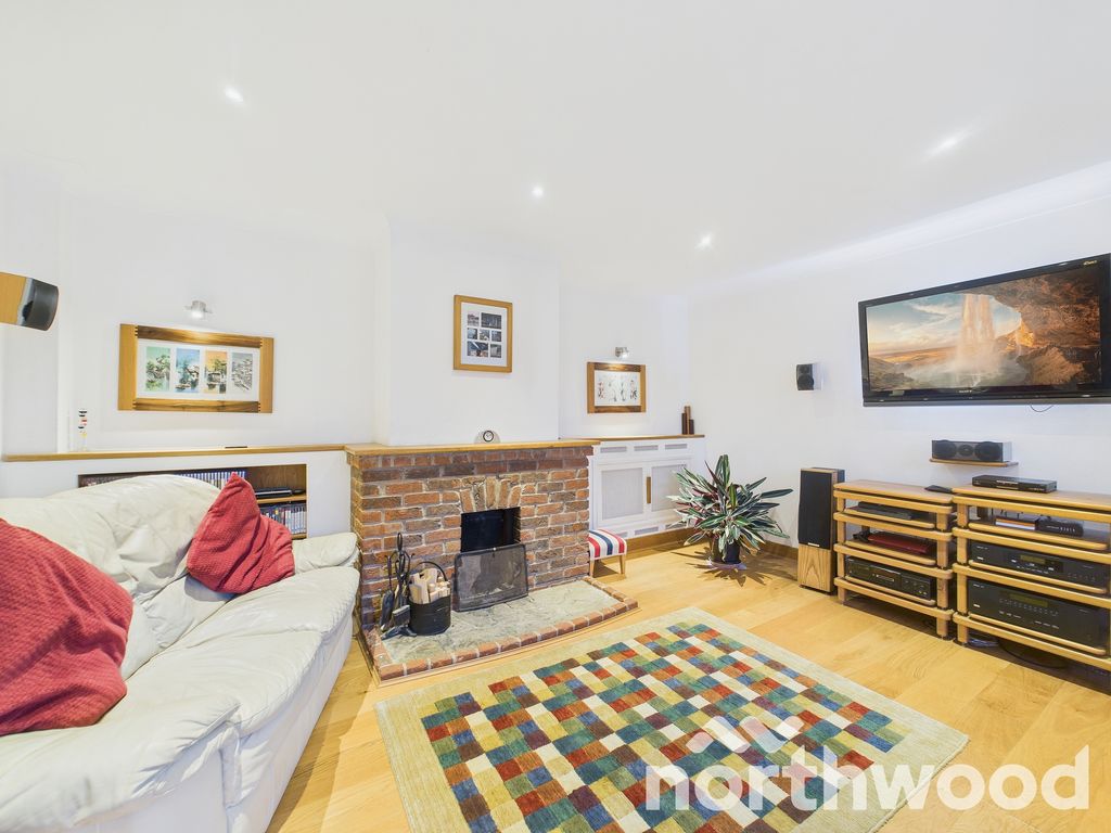Lambden Road, Pluckley TN27, 4 bed chalet for sale, £625,000 ...