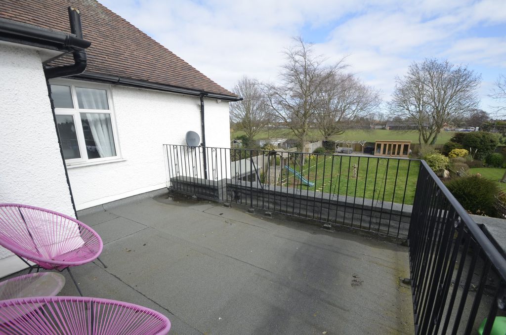 Beatrice Avenue, Felixstowe IP11, 4 bed detached house for sale, £ ...