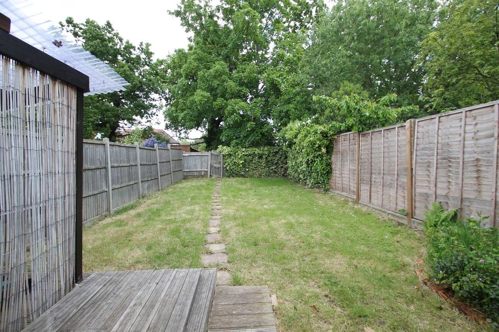 Nethercourt Avenue, London N3, 3 bed semi-detached house to rent, £ ...