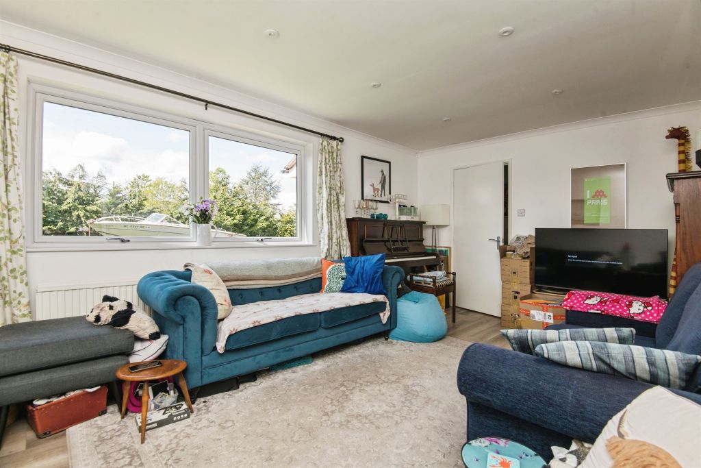 Musbury Road, Axminster EX13, 4 bed detached house for sale, £425,000 ...