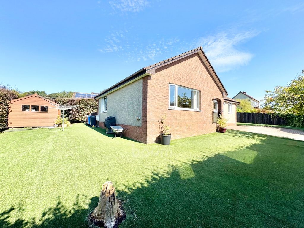 40A Glebe Road, Beith KA15, 3 bed detached bungalow for sale, £240,000 ...