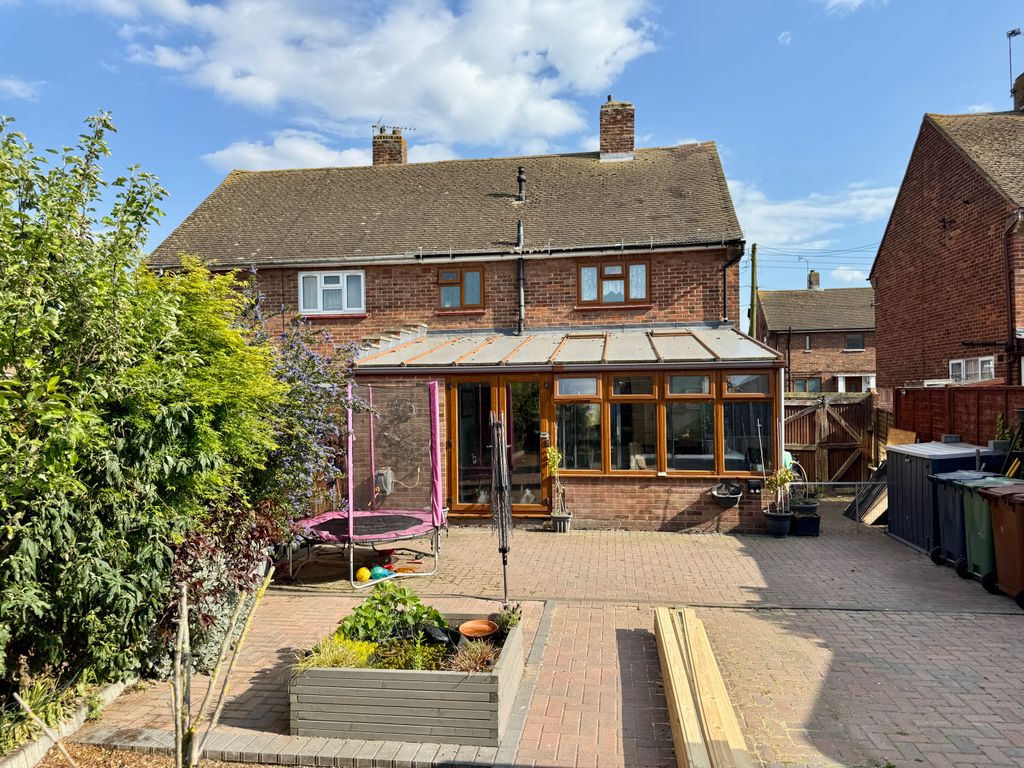Shepherds Way, Lower Stoke, Rochester ME3, 3 bed semi-detached house ...