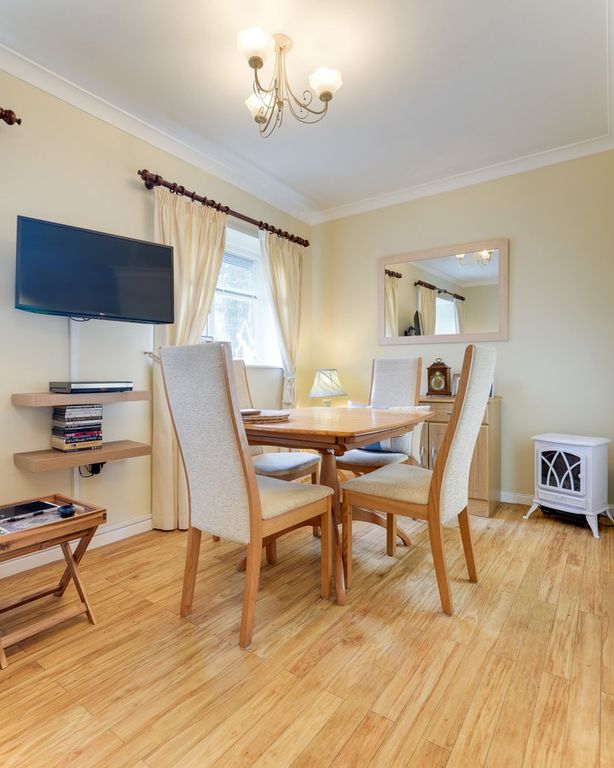 Chaddesley Gardens, Kidderminster DY10, 2 bed flat for sale, £125,000 ...