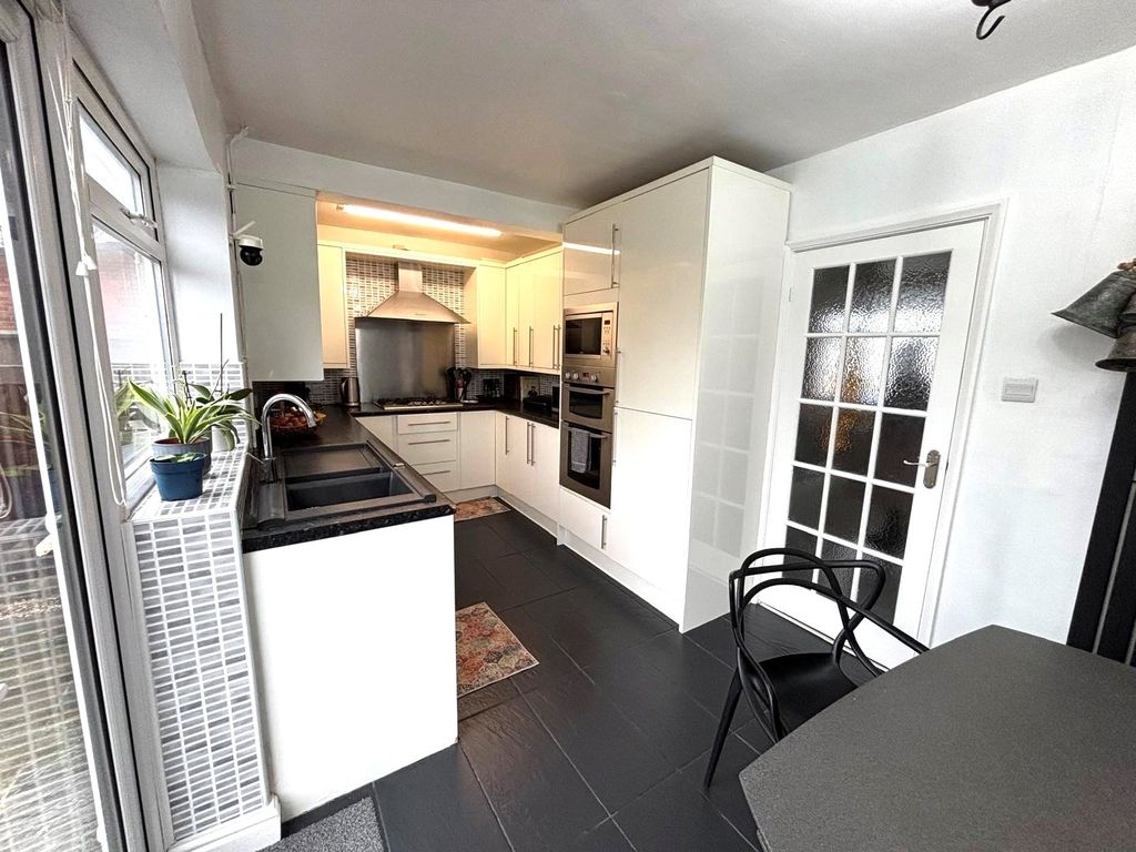 Harvest Road, Smethwick, West Midlands B67, 2 bed terraced house for ...