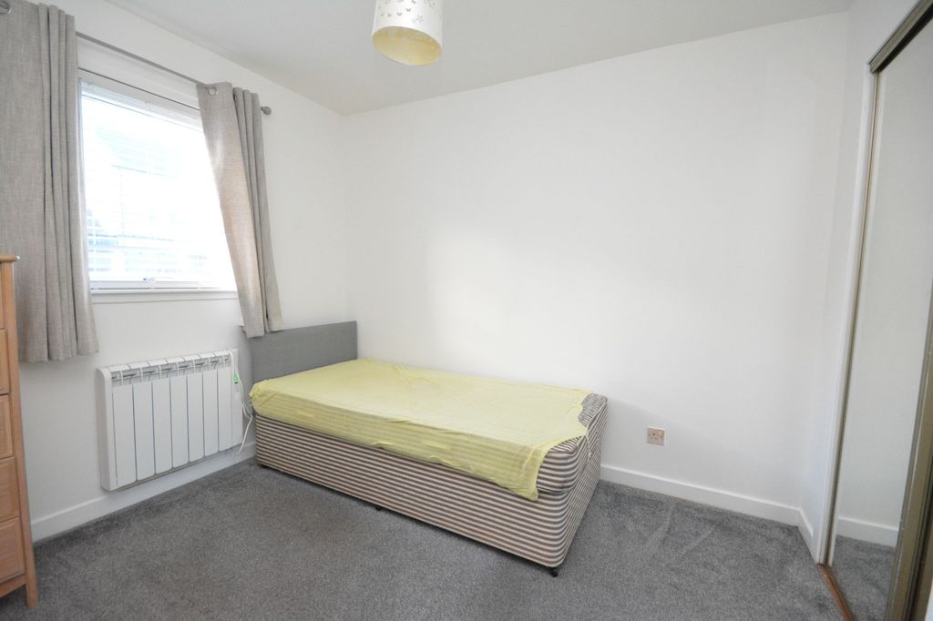 Towers Court, Falkirk FK2, 1 bed flat for sale, £73,000 | PrimeLocation