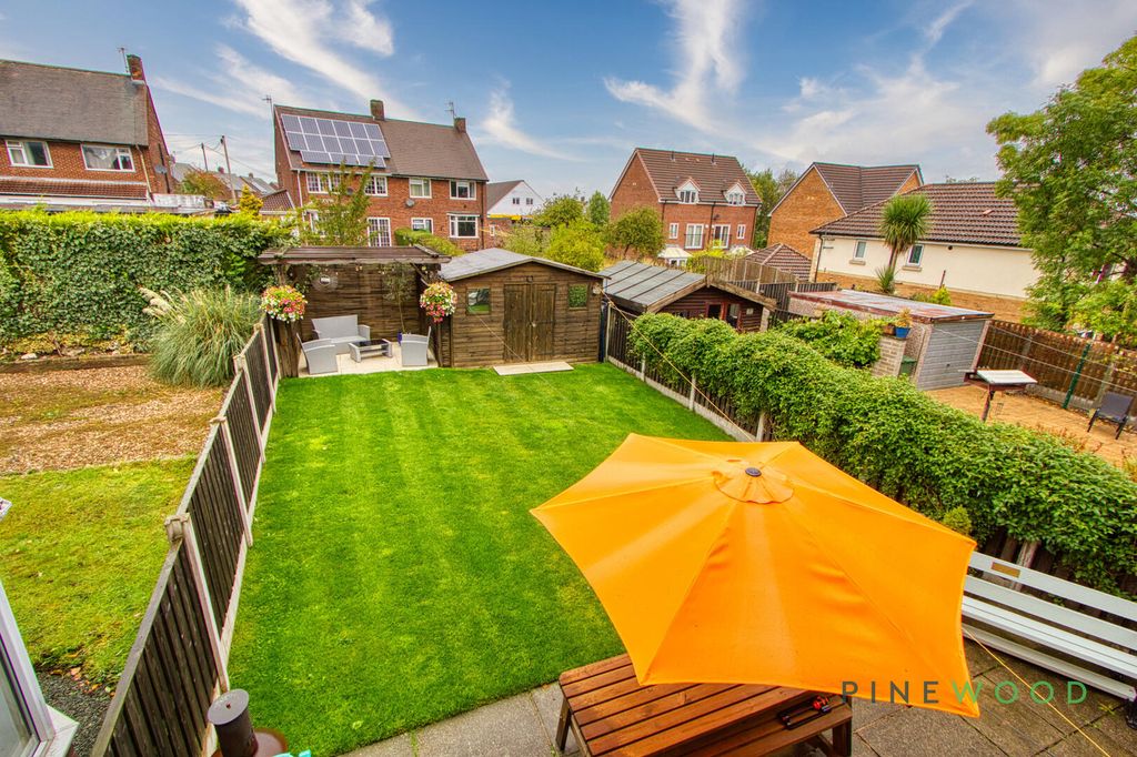 Lathkill Avenue, Inkersall, Chesterfield, Derbyshire S43, 3 bed semi ...