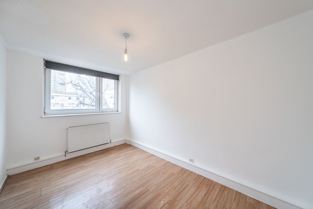 Westbridge Road, London SW11, 3 bed maisonette to rent, £3,000 pcm ...