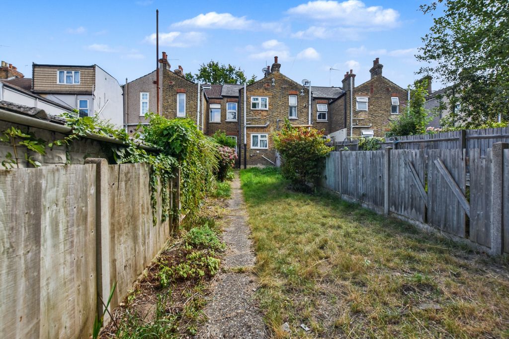 Athol Road, Erith DA8, 2 bed terraced house for sale, £220,000 ...