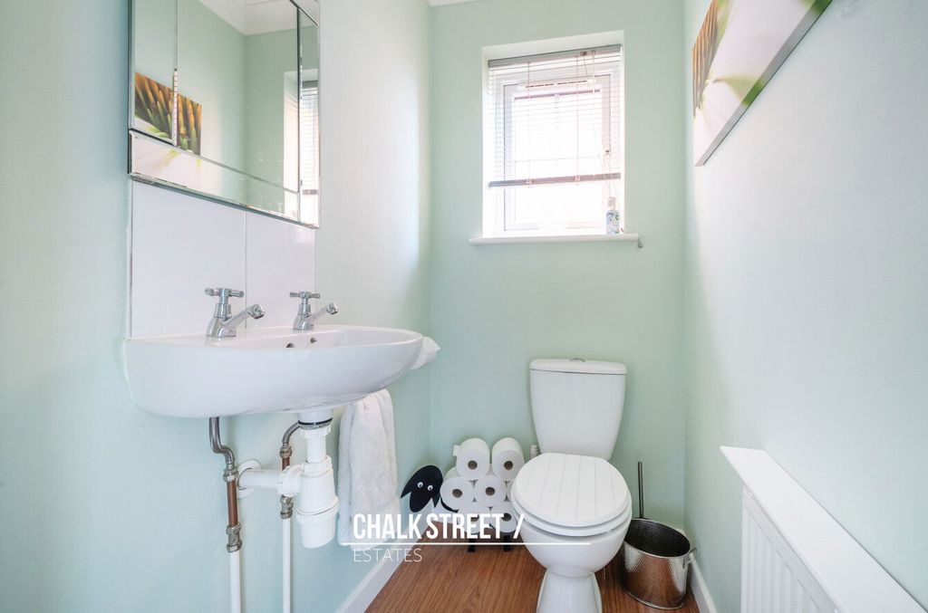 Spingate Close, Hornchurch RM12, 4 bed semi-detached house for sale, £ ...