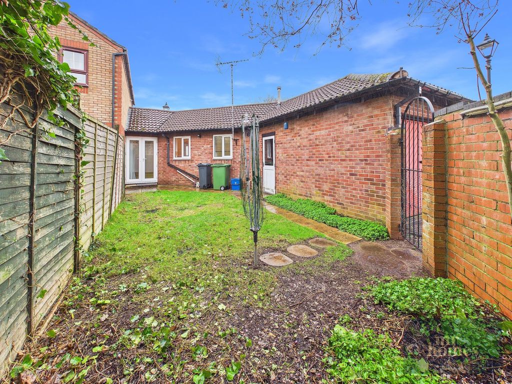 Walton Place, Grangetown, Cardiff CF11, 1 bed bungalow for sale, £ ...