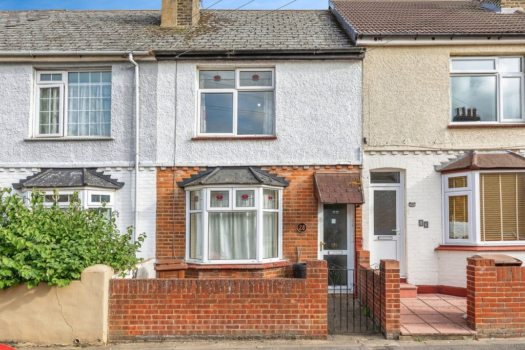Maple Avenue, Gillingham ME7, 2 bed terraced house for sale, £215,000 ...