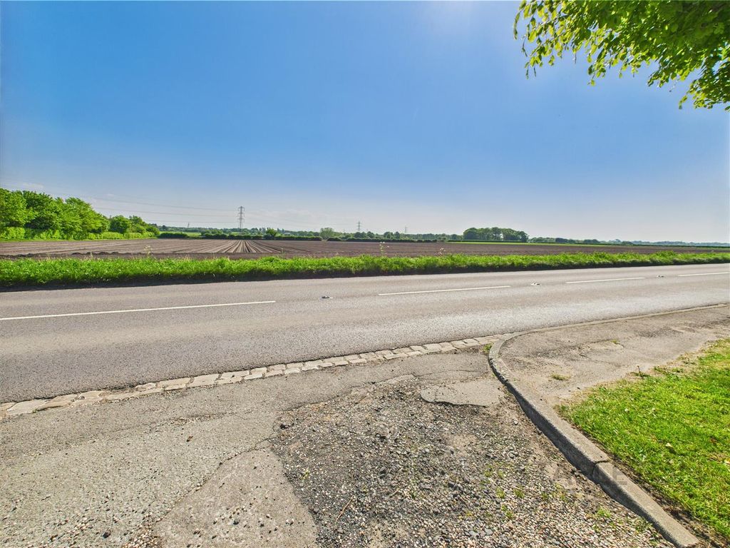 Spa Lane, Lathom, Ormskirk L40, 3 bed detached bungalow for sale, £ ...