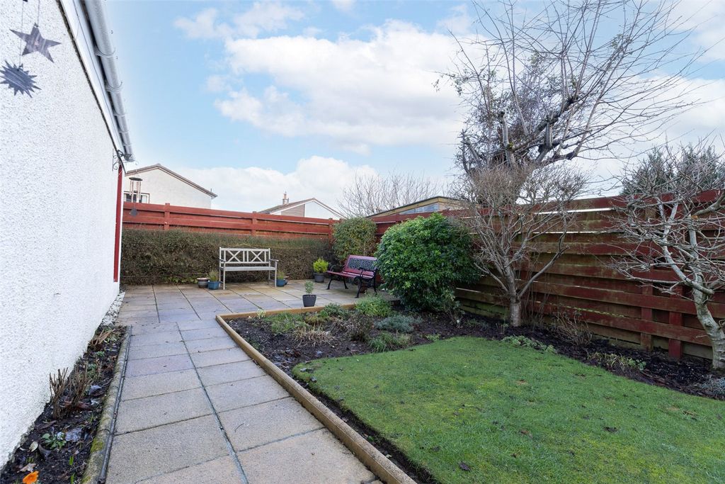 Muirend Gardens, Perth PH1, 3 bed detached house for sale, £230,000 ...