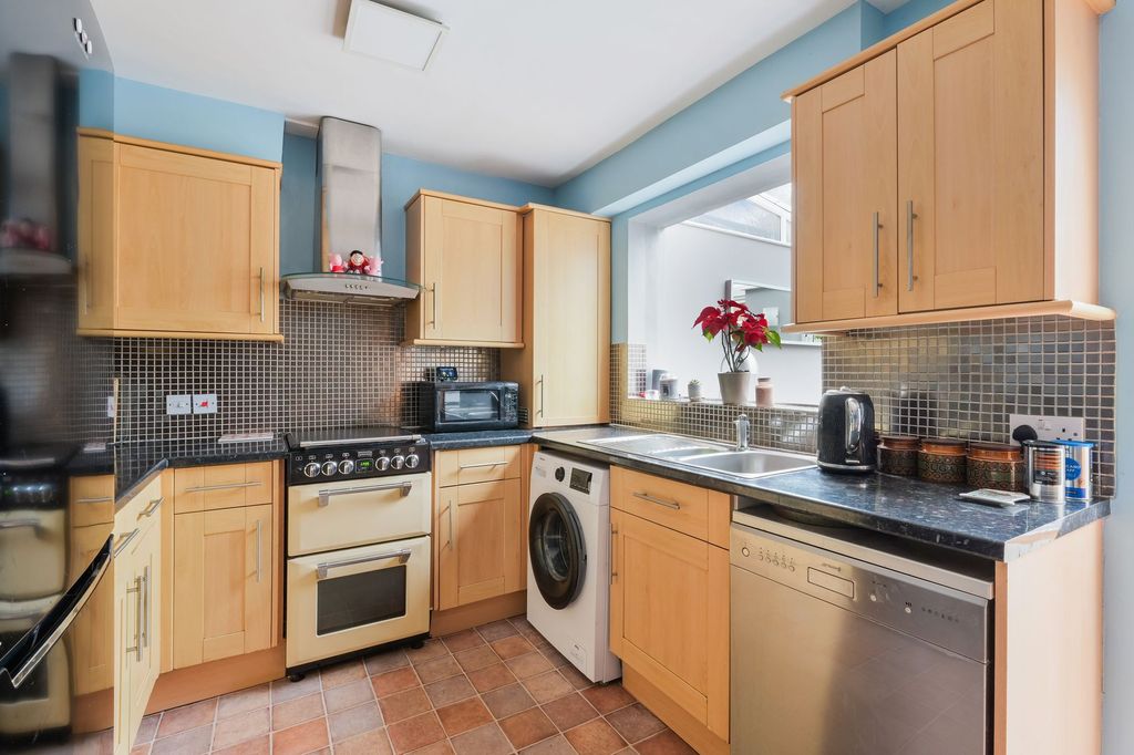 Ditton Hill Road, Long Ditton KT6, 3 bed terraced house for sale, £ ...