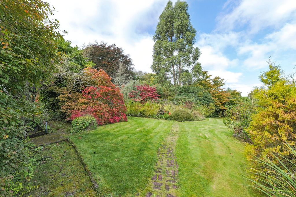 Highgare, Clynder G84, 5 bed detached house for sale, £579,000 ...