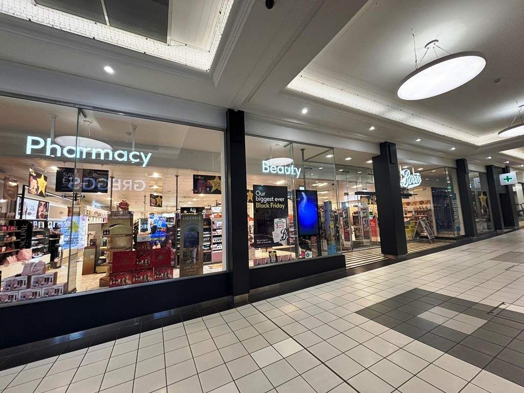Grosvenor Shopping Centre, Macclesfield, Macclesfield SK10, Retail ...