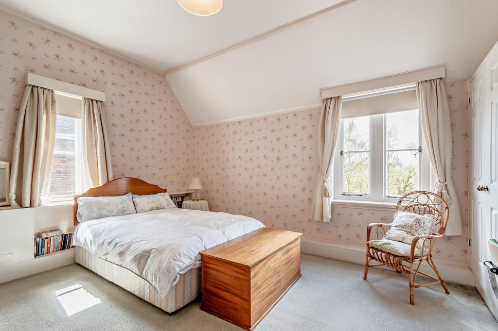 Pilgrims Way, Wouldham, Rochester, Kent ME1, 6 bed detached house for ...