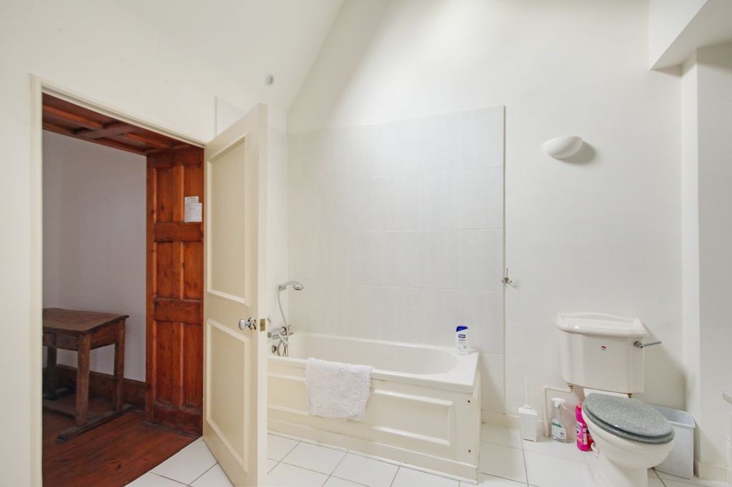 The Old Convent, East Grinstead RH19, 3 bed property for sale, £675,000 ...