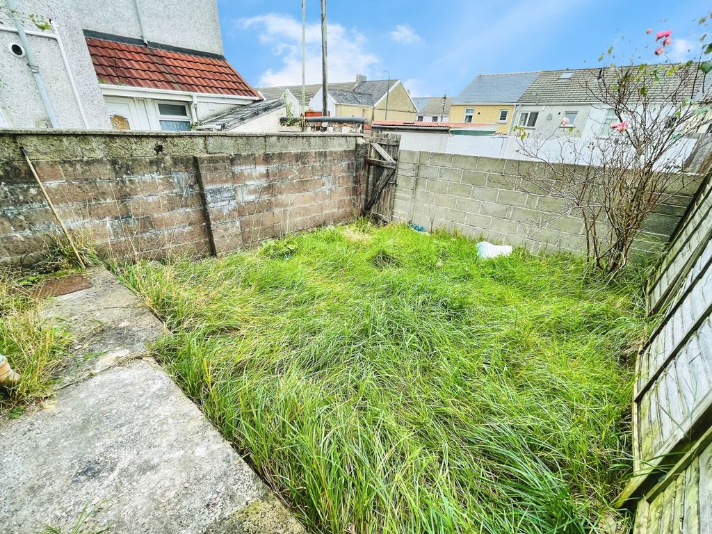 Tothill Street, Ebbw Vale NP23, 3 bed end terrace house to rent, £700 ...