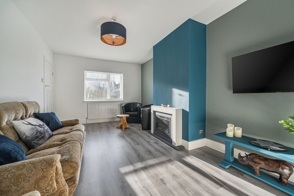 Fildyke Road, Meppershall, Shefford SG17, 3 bed semi-detached house for ...