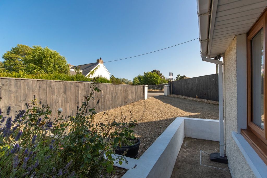 Main Road, Waterston, Milford Haven SA73, 2 bed semi-detached bungalow ...