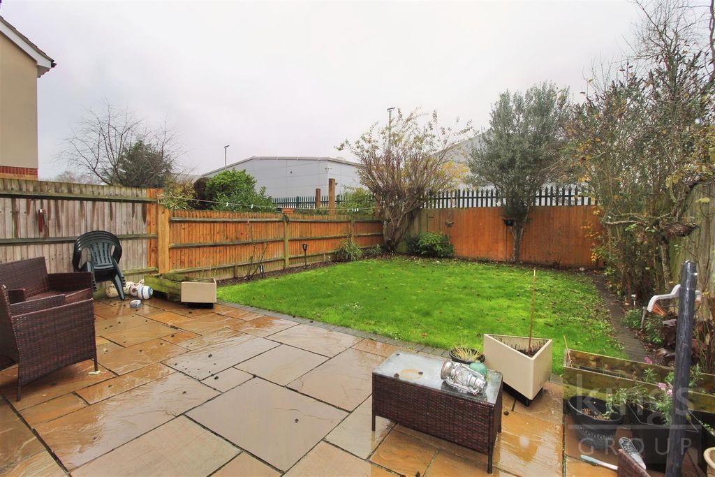 Robinia Road, Broxbourne EN10, 4 bed semi-detached house for sale, £ ...