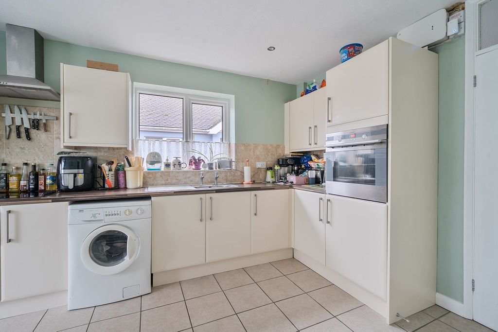 Chapel Close, Toddington LU5, 3 bed chalet for sale, £425,000 ...