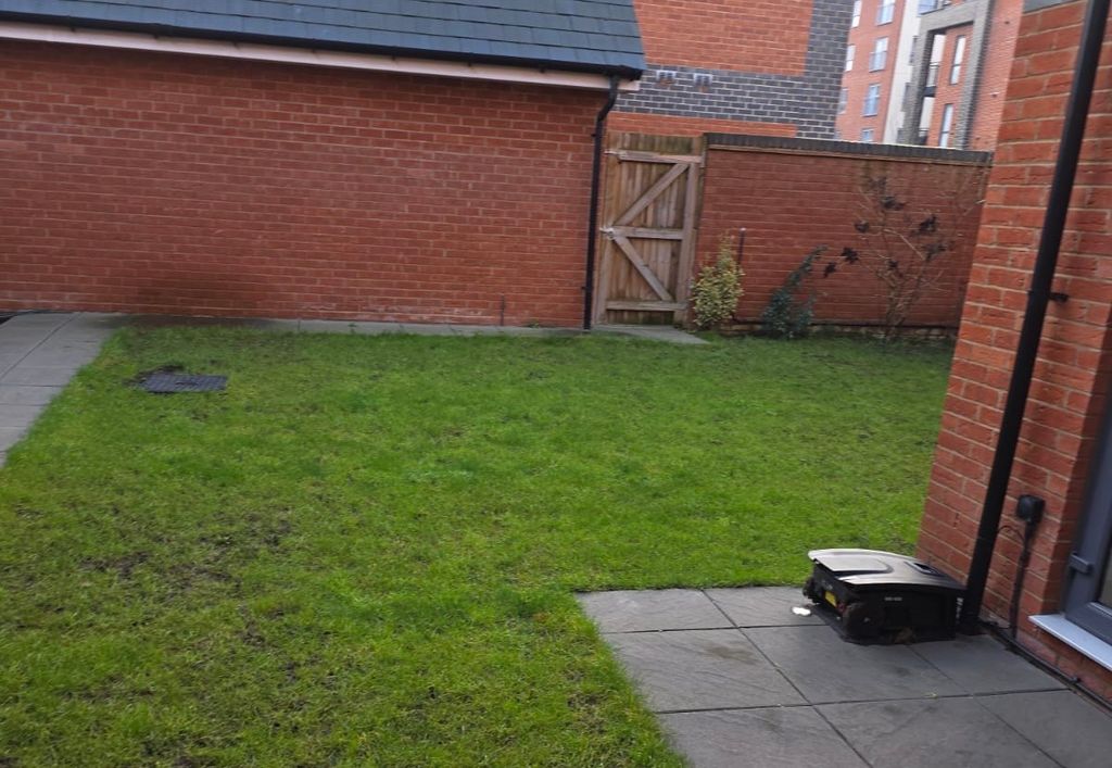 Nightingale Way, Reading RG30, 4 bed semi-detached house to rent, £ ...