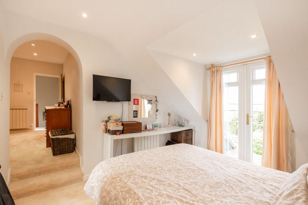 Les Lohiers, St. Saviour, Guernsey GY7, 5 bed detached house for sale ...