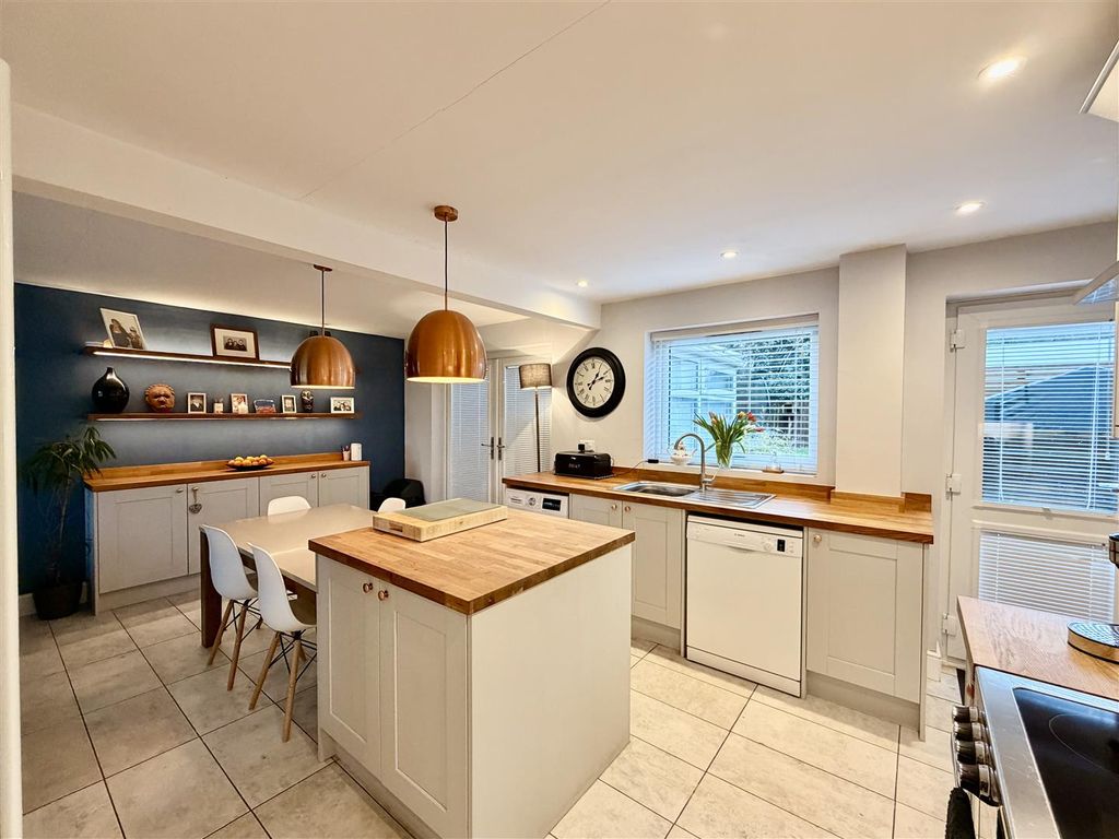 Huston Close, Barrow Upon Soar, Loughborough LE12, 3 bed town house for ...