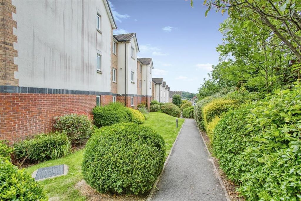 Wyndham Court, Yeovil BA21, 1 bed flat for sale, £110,000 | PrimeLocation