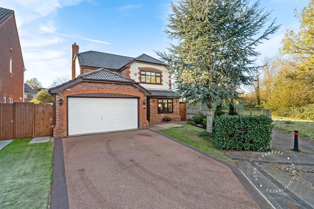 Oakfields, Marshfield, Cardiff CF3, 4 bed detached house for sale, £ ...
