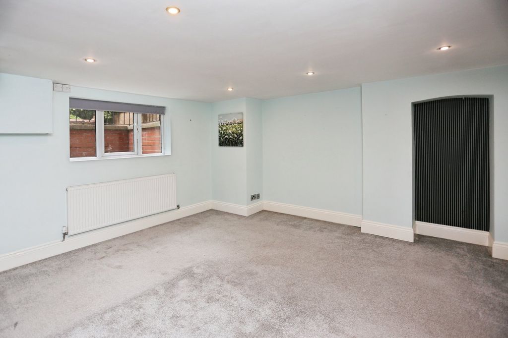 Peel Moat Road, Heaton Moor, Stockport SK4, 2 bed flat for sale, £ ...