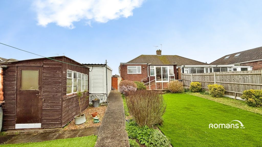 Pitman Close, Basingstoke, Hampshire RG22, 2 bed bungalow for sale, £ ...