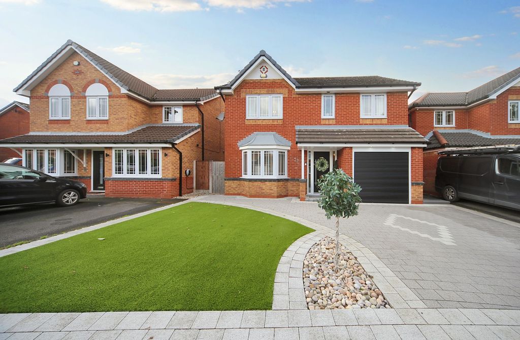 Charlesworth Avenue, Hindley WN2, 4 bed detached house for sale, £ ...