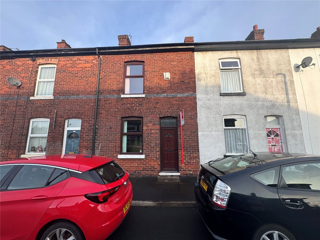 Fenton Avenue, Stockport, Cheshire SK7, 2 bed terraced house for sale ...