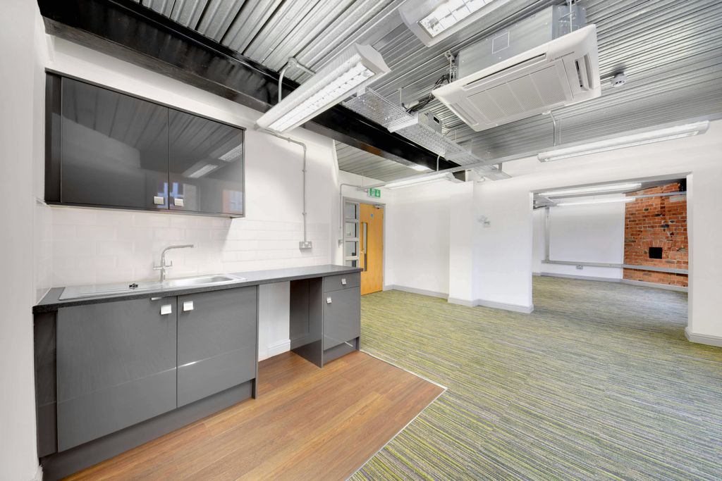 Brodrick's Building, 43-51 Cookridge Street, Leeds LS2, Office to let ...