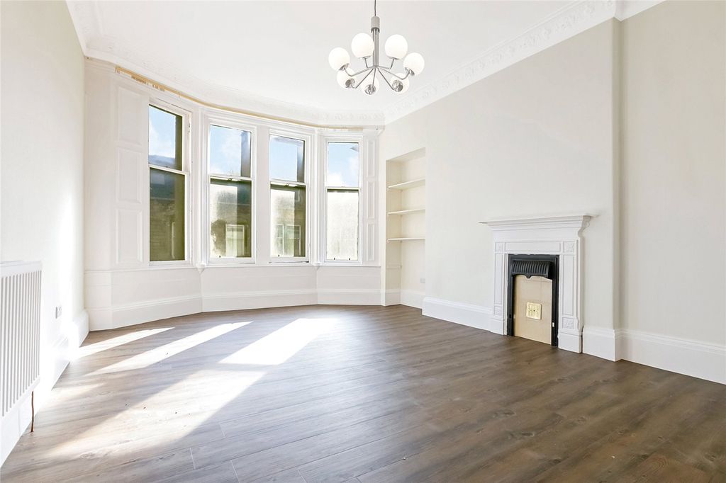 Murray Place, Stirling, Stirlingshire FK8, 2 bed flat for sale, £ ...