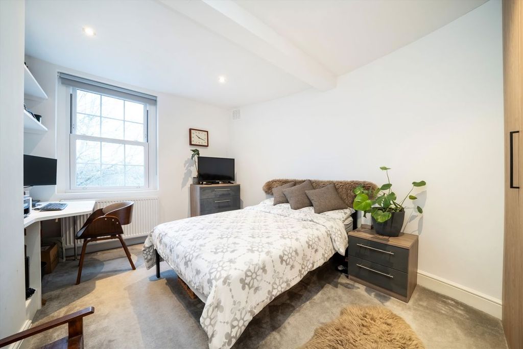 Shepperton Road, London N1, 3 bed terraced house for sale, £700,000 ...