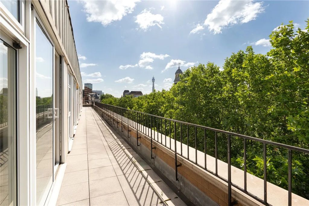 Nottingham Terrace, Baker Street NW1, 3 bed penthouse to rent, £14,998 ...