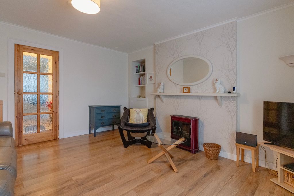 Walkers Crescent, Lhanbryde, Elgin IV30, 2 bed detached bungalow for ...