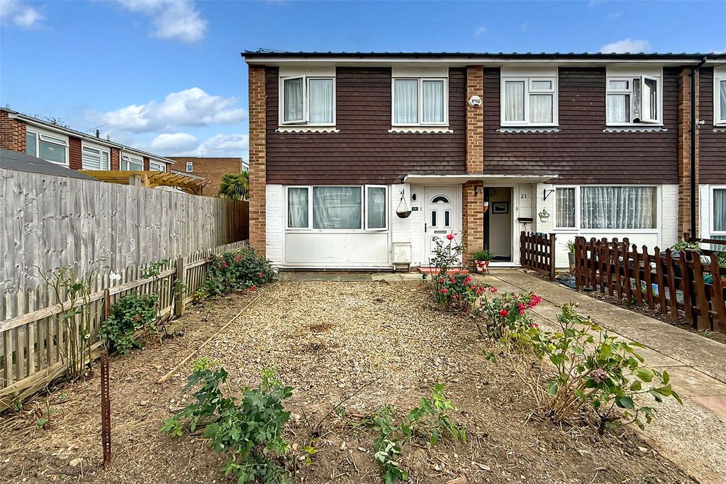 Willow Brook, Wick, Littlehampton, West Sussex BN17, 2 bed end terrace ...