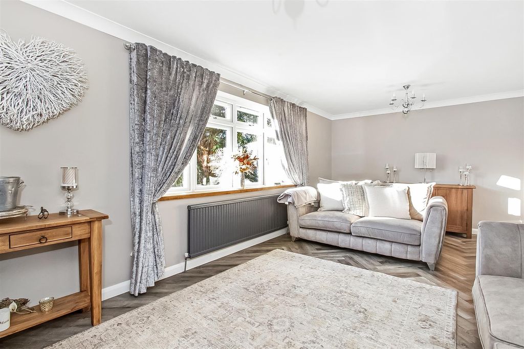 Godstone Road, Purley CR8, 3 bed detached house for sale, £575,000 ...