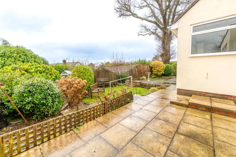 Elim Court Gardens, Crowborough TN6, 3 bed detached bungalow for sale ...