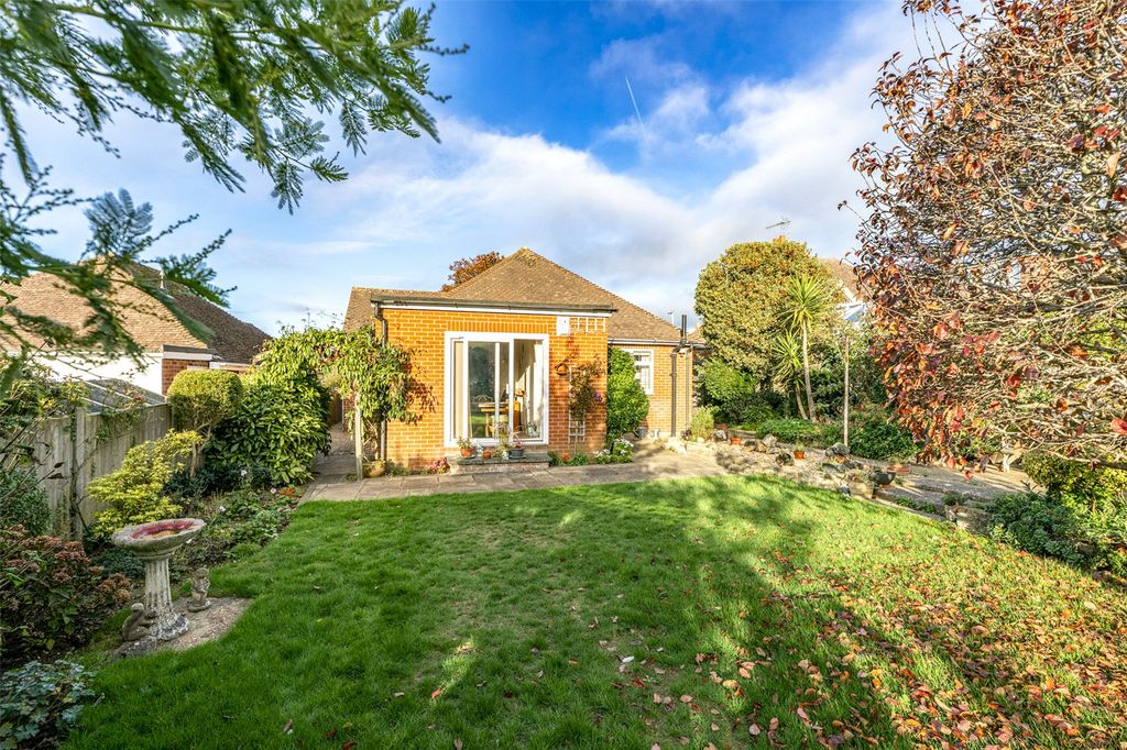 Ellis Avenue, Worthing, West Sussex BN13, 2 bed bungalow for sale, £ ...